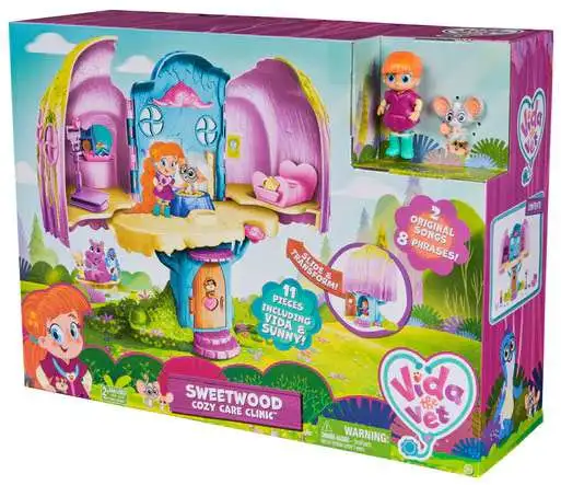 Vida the Vet Sweetwood Cozy Care Clinic Playset Spin Master - ToyWiz