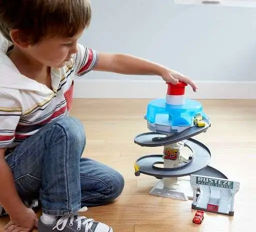 Disney Pixar Cars Die Cast Metal Mini Racers Rust-Eze Spinning Raceway ...