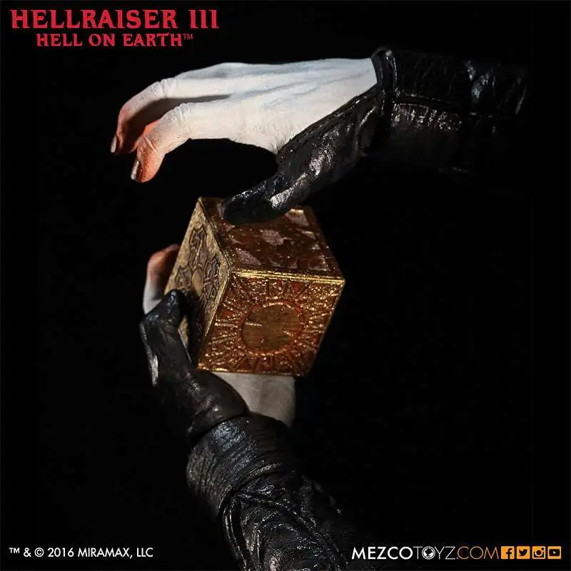 Hellraiser III Hell on Earth Pinhead 12 Figure Mezco Toyz - ToyWiz