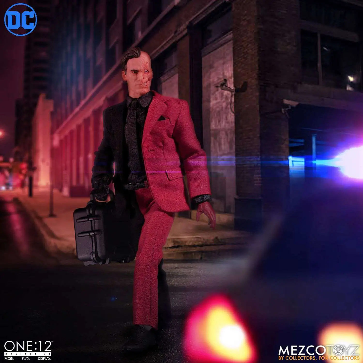 DC One12 Collective Two Face Action Figure Mezco Toyz - ToyWiz